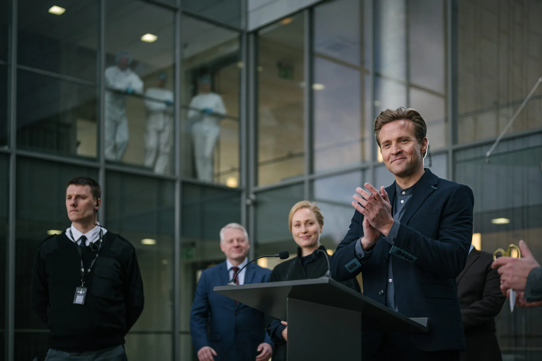 'Exit' stjerne som frontmand i kommende norsk dystopi-serie | Vi Elsker ...