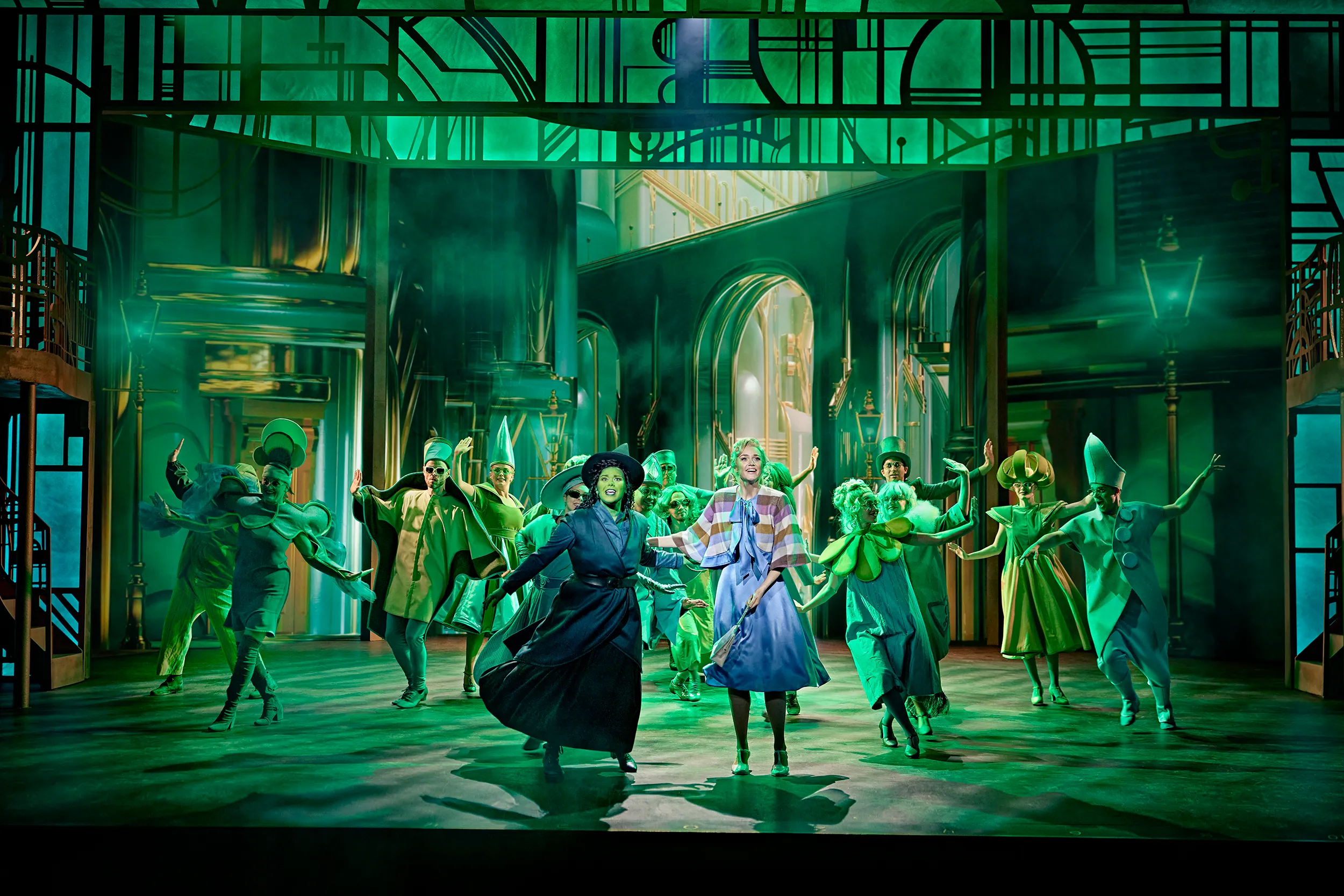 Anmeldelse af 'Wicked' på Fredericia Musicalteater og i Tivoli | Vi ...