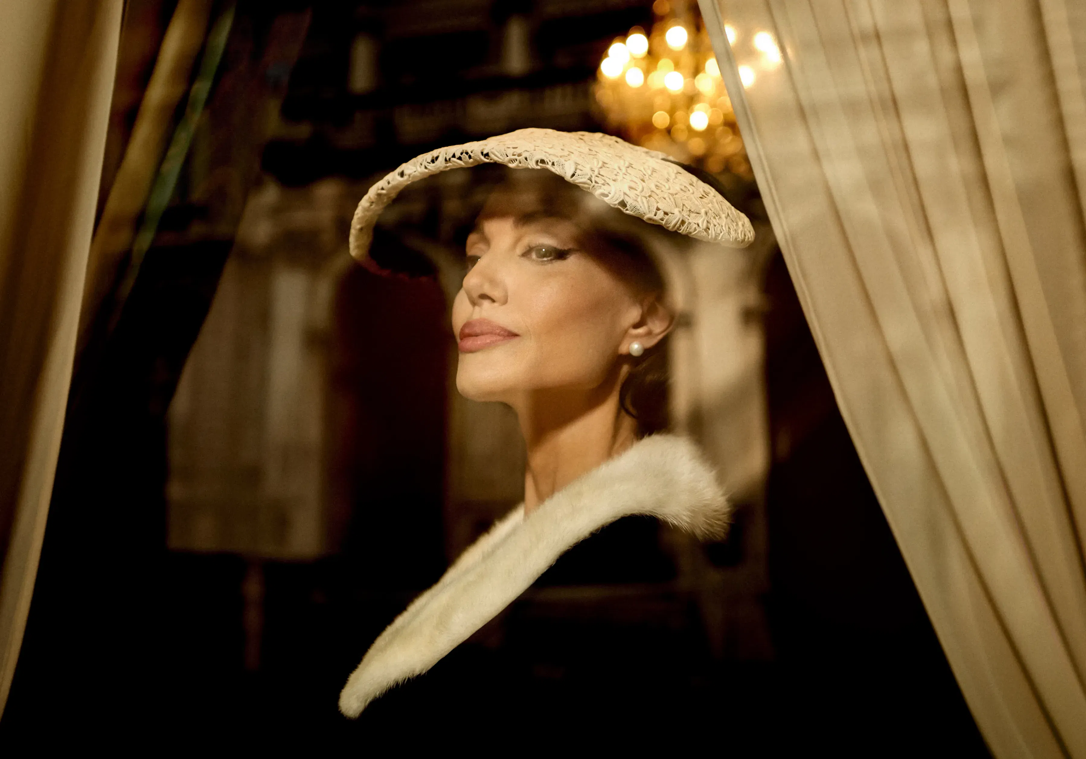 Anmeldelse af 'Maria' med Angelina Jolie | Vi Elsker Serier